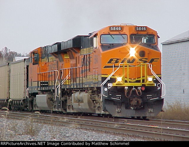 BNSF 5846